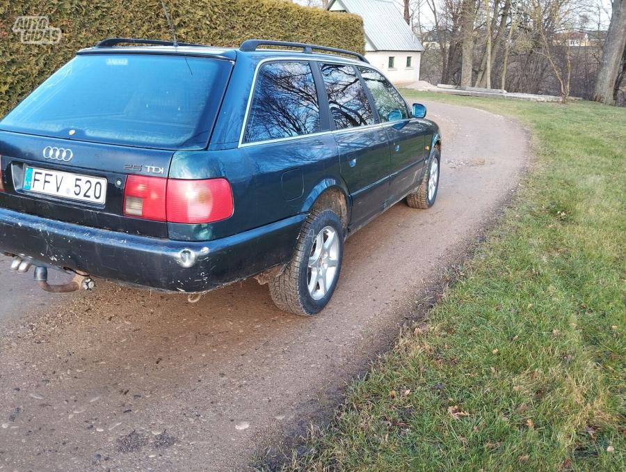 Zaļš Audi A6 1996 Jurbarkas, ar dzinēja tilpumu 2.50 L un nobraukumu 440 tūkst. km par 1900 €, foto 3 vietnē AUTOMOTO.COM.LV