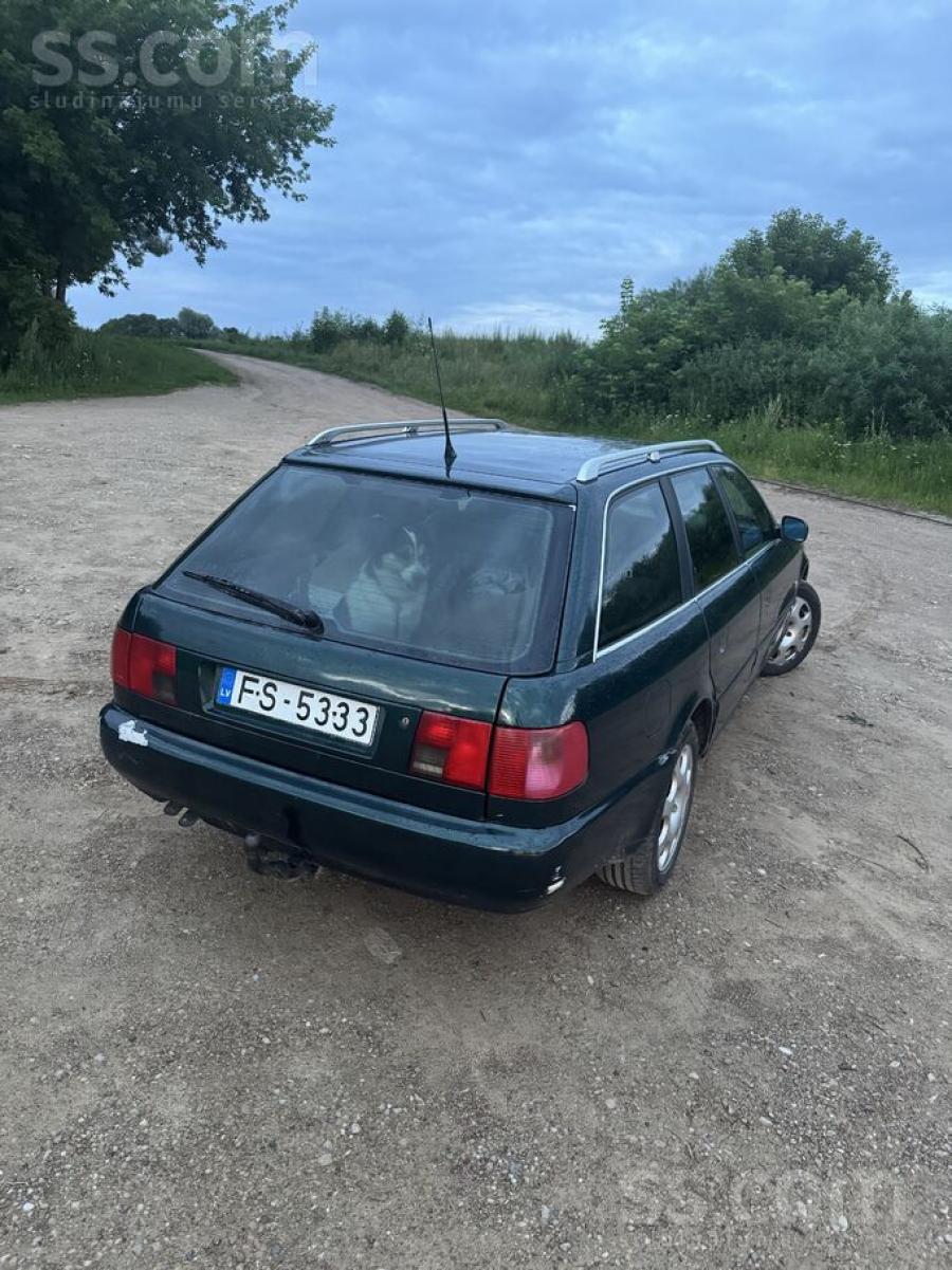 Green Audi A6 1996 in Preili, with an engine capacity of 2.50 L and mileage of 382 thousand km for 1100 €, photo 4 on AUTOMOTO.COM.LV