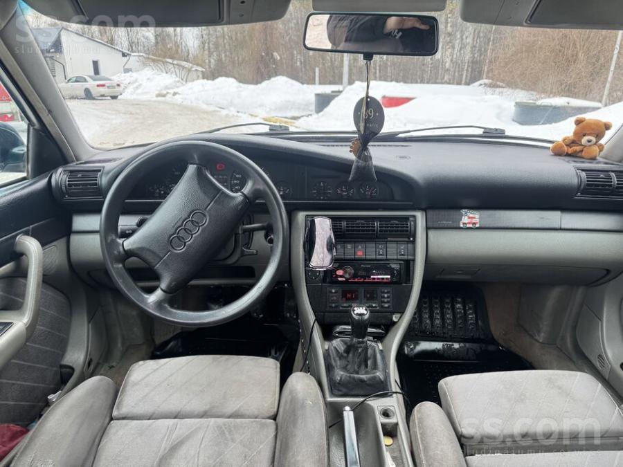 Green Audi A6 1996 in Preili, with an engine capacity of 2.50 L and mileage of 382 thousand km for 1100 €, photo 7 on AUTOMOTO.COM.LV
