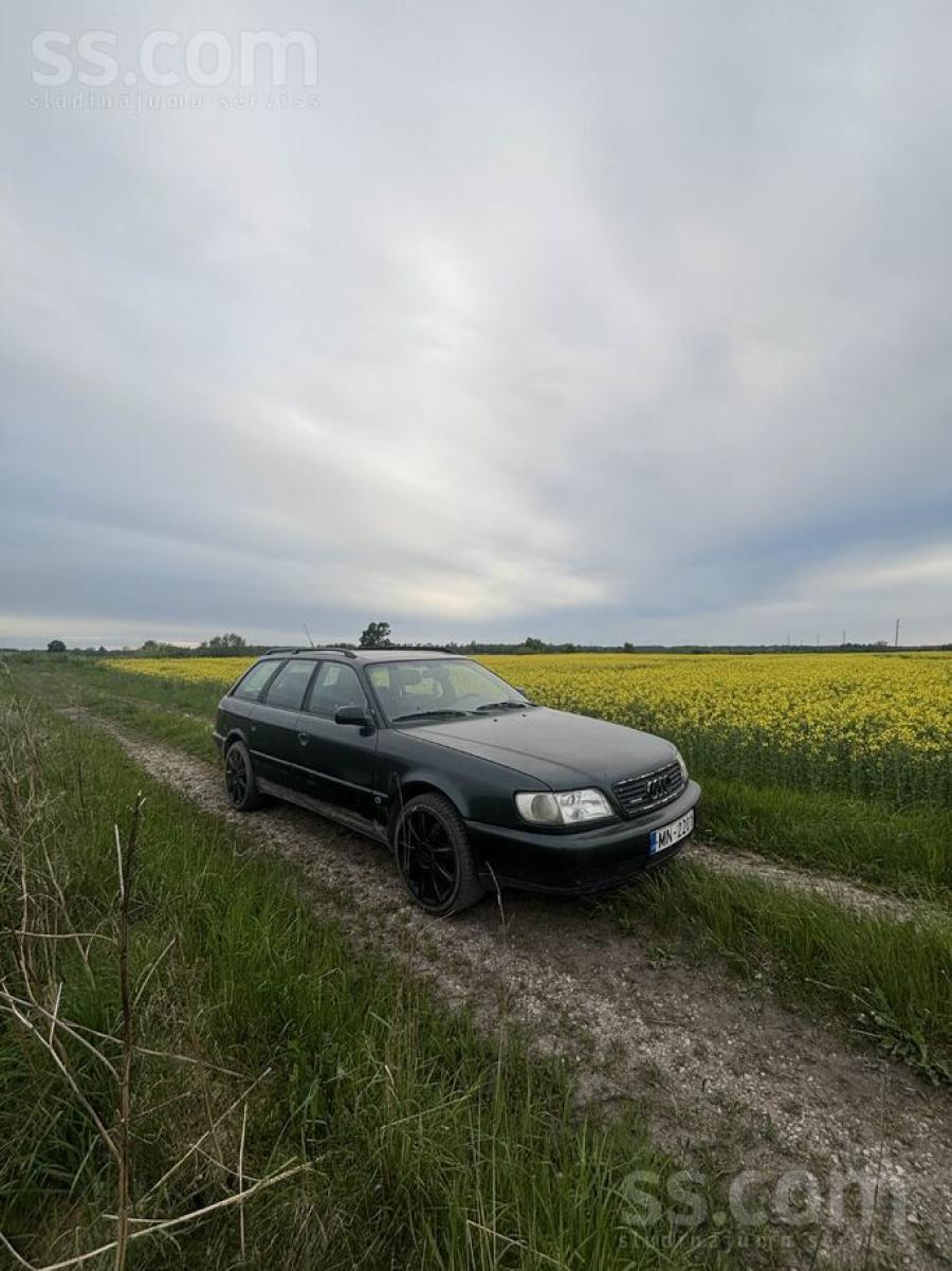 Green Audi A6 1996 in Liepaja, with an engine capacity of 2.50 L and mileage of 338 thousand km for 1750 €, photo 3 on AUTOMOTO.COM.LV