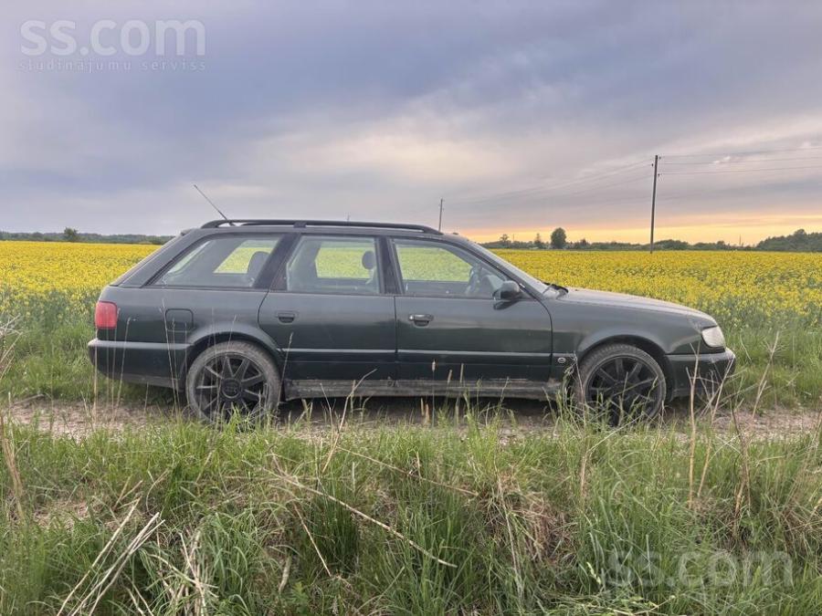 Green Audi A6 1996 in Liepaja, with an engine capacity of 2.50 L and mileage of 338 thousand km for 1750 €, photo 7 on AUTOMOTO.COM.LV