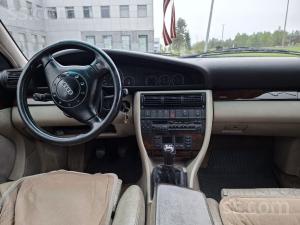 Green Audi A6 1996 in Riga, with an engine capacity of 2.50 L and mileage of 530 thousand km for 1200 €, photo 8 on AUTOMOTO.COM.LV