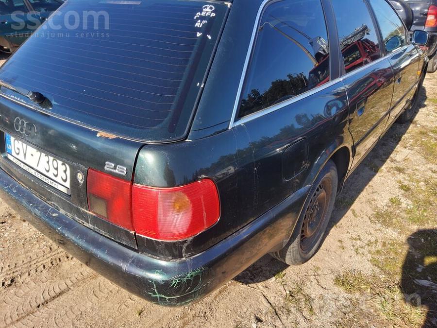 Green Audi A6 1996 in Daugavpils, with an engine capacity of 2.80 L and mileage of 465 thousand km for 1000 €, photo 15 on AUTOMOTO.COM.LV