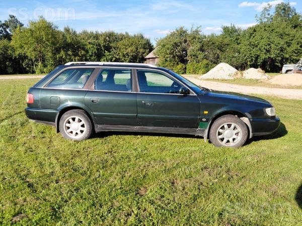 Зеленый Ауди А6 1996 в Лиепая, объемом двигателя 2.50 л и пробегом 465 тыс. км за 1800 €, фото 3 на AUTOMOTO.COM.LV