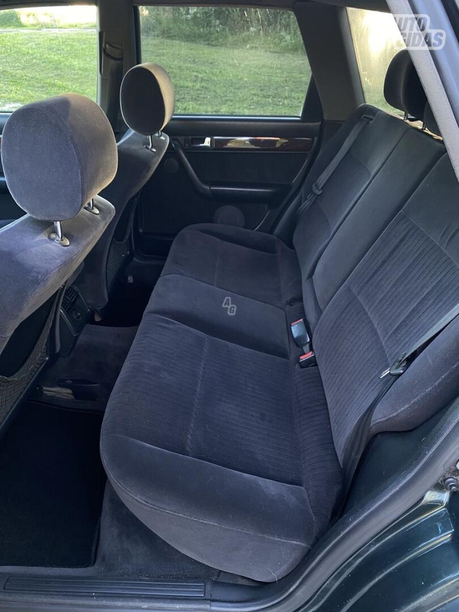 Zaļš Audi A6 1996 Alīta, ar dzinēja tilpumu 2.50 L un nobraukumu 483 tūkst. km par 4200 €, foto 25 vietnē AUTOMOTO.COM.LV