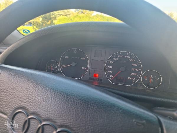 Zaļš Audi A6 1996 Viļņa, ar dzinēja tilpumu 1.90 L un nobraukumu 359 tūkst. km par 1200 €, foto 4 vietnē AUTOMOTO.COM.LV