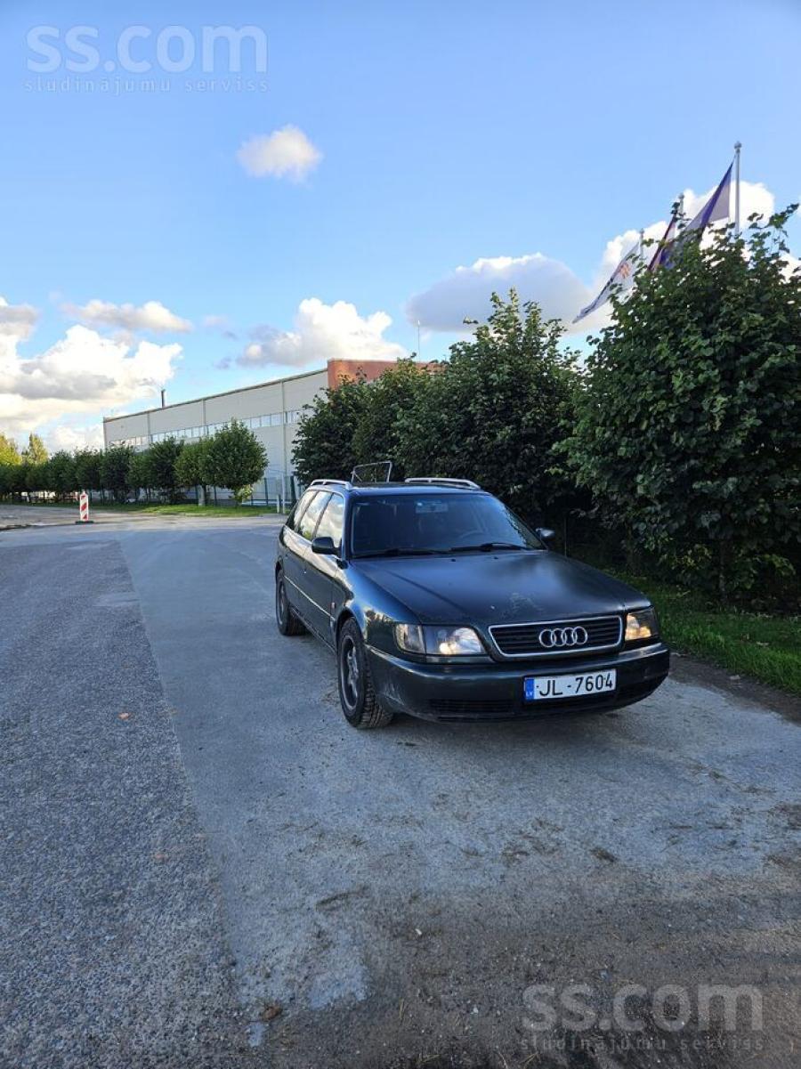 Green Audi A6 1996 in Riga, with an engine capacity of 2.50 L and mileage of 426 thousand km for 1600 €, photo 4 on AUTOMOTO.COM.LV