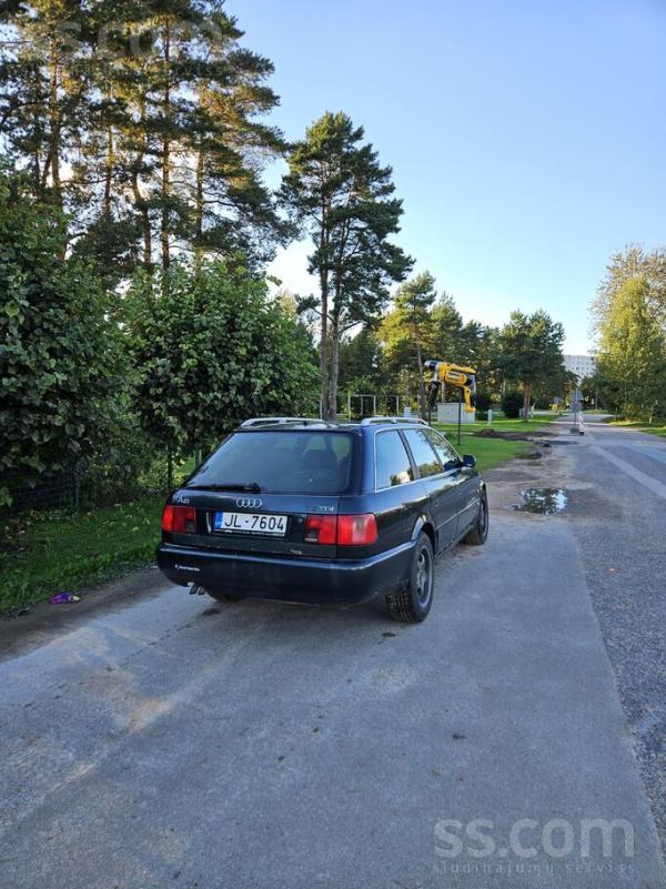 Zaļš Audi A6 1996 Rīga, ar dzinēja tilpumu 2.50 L un nobraukumu 426 tūkst. km par 1600 €, foto 6 vietnē AUTOMOTO.COM.LV