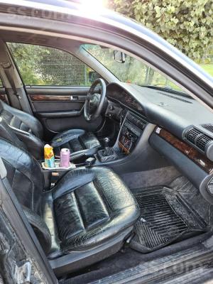 Green Audi A6 1996 in Riga, with an engine capacity of 2.50 L and mileage of 426 thousand km for 1600 €, photo 10 on AUTOMOTO.COM.LV