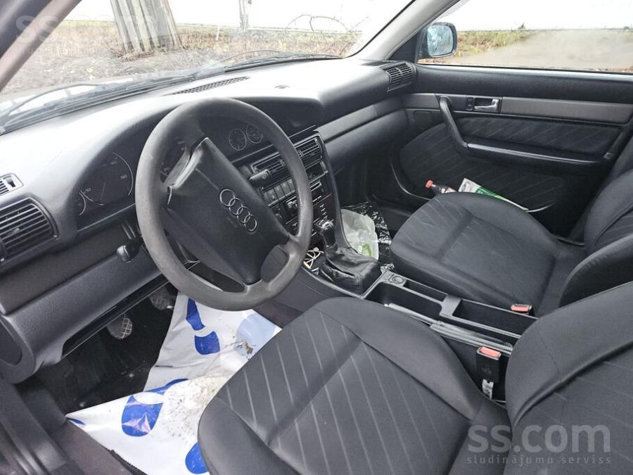 Zaļš Audi A6 1997 Rīga, ar dzinēja tilpumu 2.50 L un nobraukumu 370 tūkst. km par 1950 €, foto 3 vietnē AUTOMOTO.COM.LV