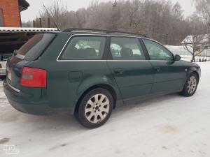 Green Audi A6 1998 in Vilnius, with an engine capacity of 2.40 L and mileage of 300 thousand km for 450 €, photo 2 on AUTOMOTO.COM.LV