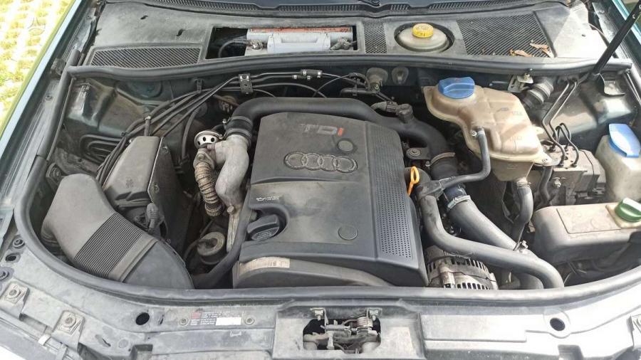 Zaļš Audi A6 1998 Pakruojis, ar dzinēja tilpumu 1.90 L un nobraukumu 344 tūkst. km par 1300 €, foto 18 vietnē AUTOMOTO.COM.LV