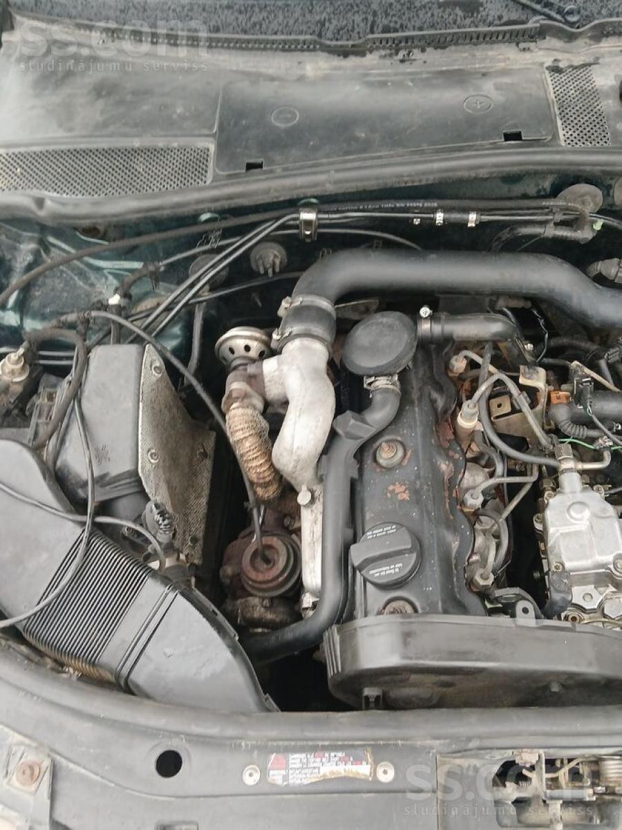 Green Audi A6 1999 in Cesis, with an engine capacity of 1.90 L and mileage of 530 thousand km for 1000 €, photo 9 on AUTOMOTO.COM.LV