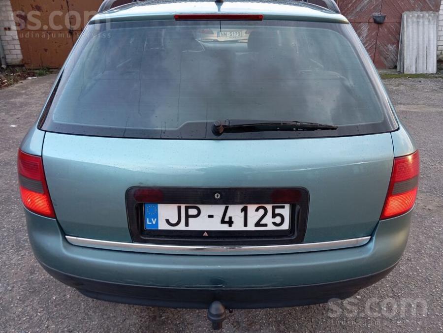 Green Audi A6 2000 in Jelgava, with an engine capacity of 1.90 L and mileage of 363 thousand km for 2450 €, photo 3 on AUTOMOTO.COM.LV