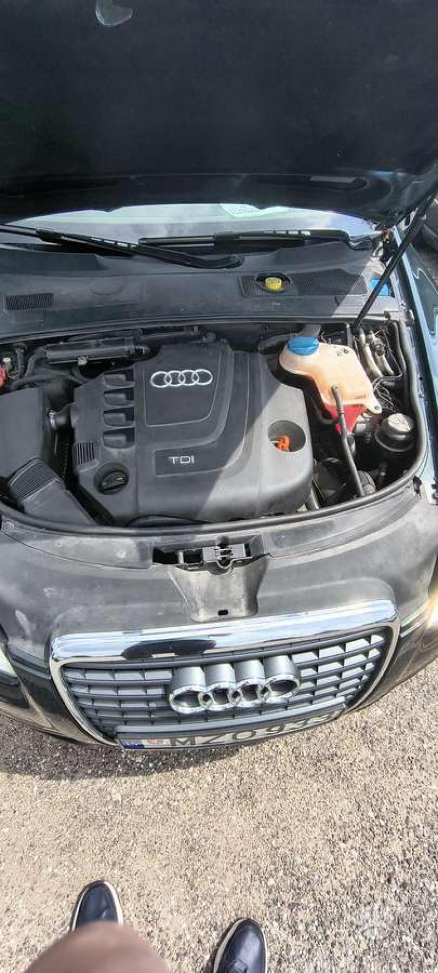 Green Audi A6 2011 in Alytus, with an engine capacity of 1.97 L and mileage of 244 thousand km for 5000 €, photo 8 on AUTOMOTO.COM.LV