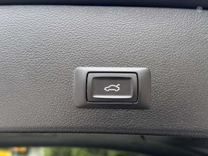 Green Audi A6 2012 in Jonava, with an engine capacity of 3.00 L and mileage of 254 thousand km for 11750 €, photo 22 on AUTOMOTO.COM.LV