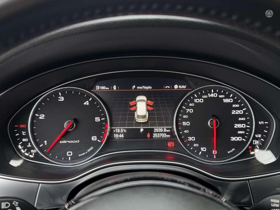 Green Audi A6 2012 in Jonava, with an engine capacity of 3.00 L and mileage of 254 thousand km for 11750 €, photo 46 on AUTOMOTO.COM.LV