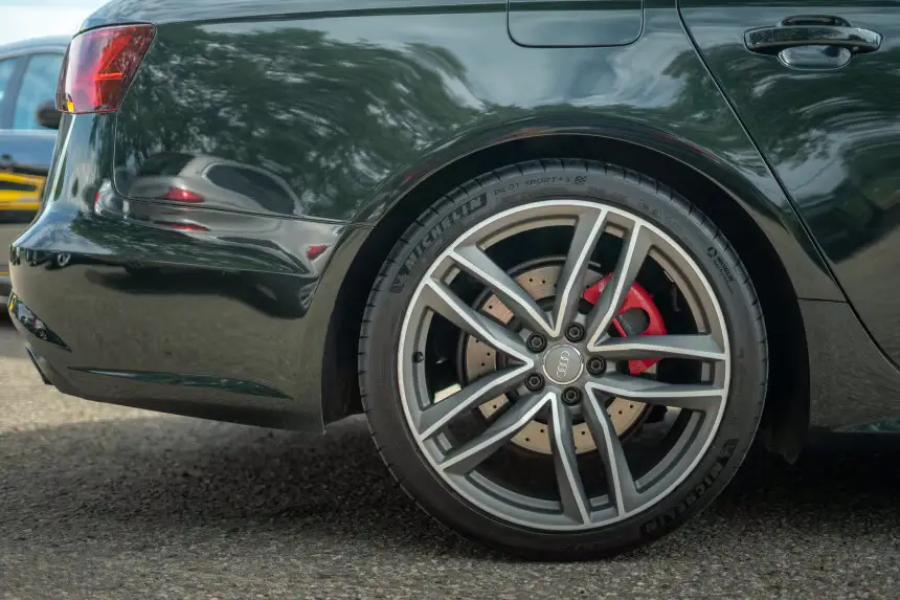 Zaļš Audi A6 2015 Liepāja, ar dzinēja tilpumu 3.00 L un nobraukumu 204 tūkst. km par 20900 €, foto 9 vietnē AUTOMOTO.COM.LV