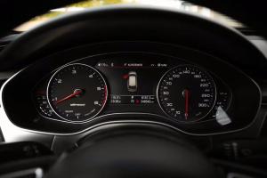 Green Audi A6 2017 in Jelgava, with an engine capacity of 3.00 L and mileage of 249 thousand km for 17700 €, photo 16 on AUTOMOTO.COM.LV