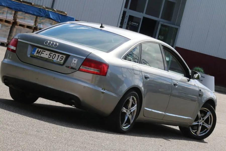 Pelēks Audi A6 2004 Rīga, ar dzinēja tilpumu 3.00 L un nobraukumu 36 tūkst. km par 1990 €, foto 3 vietnē AUTOMOTO.COM.LV