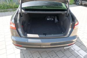 Pelēks Audi A6 2022 Viļņa, ar dzinēja tilpumu 2.00 L un nobraukumu 44 tūkst. km par 34050 €, foto 17 vietnē AUTOMOTO.COM.LV