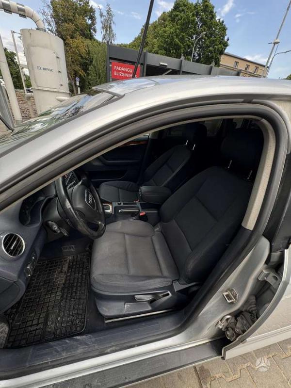 Grey Audi A6 2004 in Vilnius, with an engine capacity of 1.97 L and mileage of 346 thousand km for 2500 €, photo 9 on AUTOMOTO.COM.LV