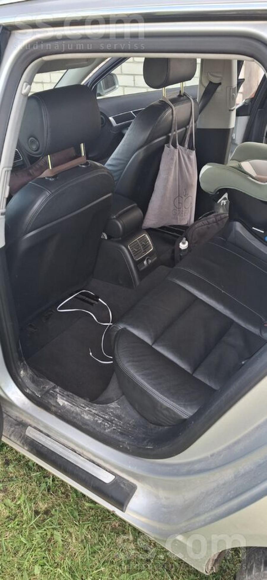 Grey Audi A6 2006 in Dobele, with an engine capacity of 2.70 L and mileage of 296 thousand km for 3450 €, photo 12 on AUTOMOTO.COM.LV