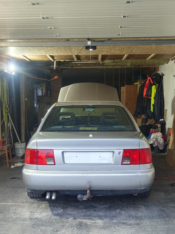 Grey Audi A6 1994 in Tallinn, with an engine capacity of 2.50 L and mileage of 500 thousand km for 2250 €, photo 6 on AUTOMOTO.COM.LV