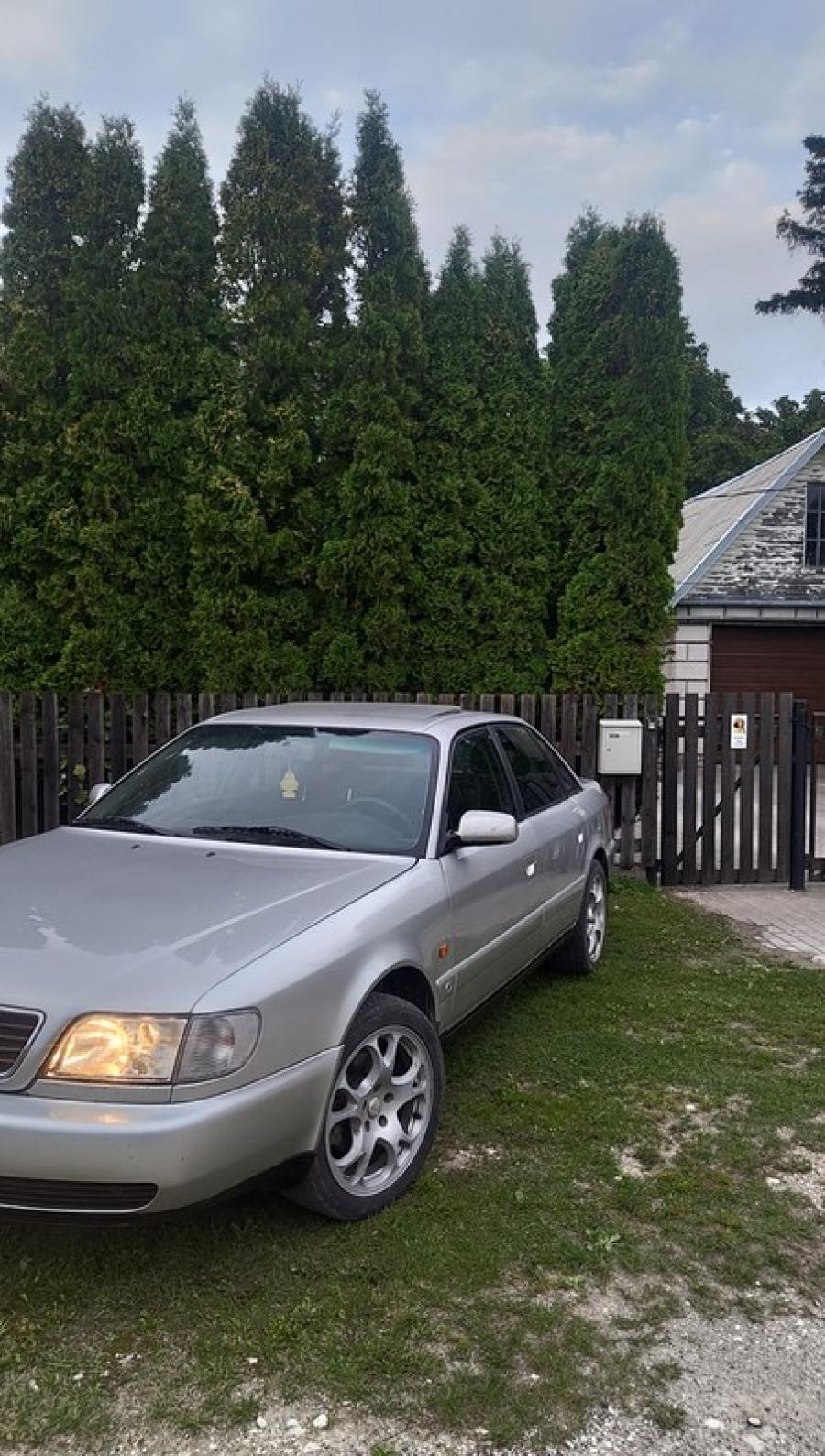 Grey Audi A6 1994 in Tallinn, with an engine capacity of 2.50 L and mileage of 500 thousand km for 2250 €, photo 9 on AUTOMOTO.COM.LV