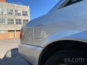 Grey Audi A6 1995 in Liepaja, with an engine capacity of 2.50 L and mileage of 342 thousand km for 1700 €, photo 4 on AUTOMOTO.COM.LV