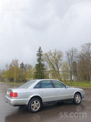 Pelēks Audi A6 1995 Jūrmala, ar dzinēja tilpumu 2.60 L un nobraukumu 319 tūkst. km par 900 €, foto 4 vietnē AUTOMOTO.COM.LV