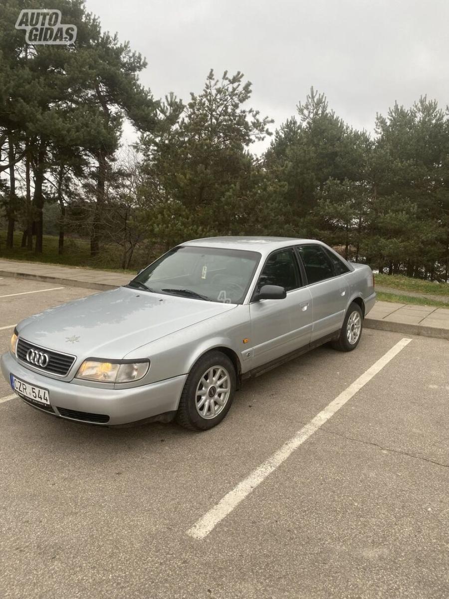 Grey Audi A6 1995 in Kaisiadorys, with an engine capacity of 2.50 L and mileage of 364 thousand km for 1400 €, photo 1 on AUTOMOTO.COM.LV