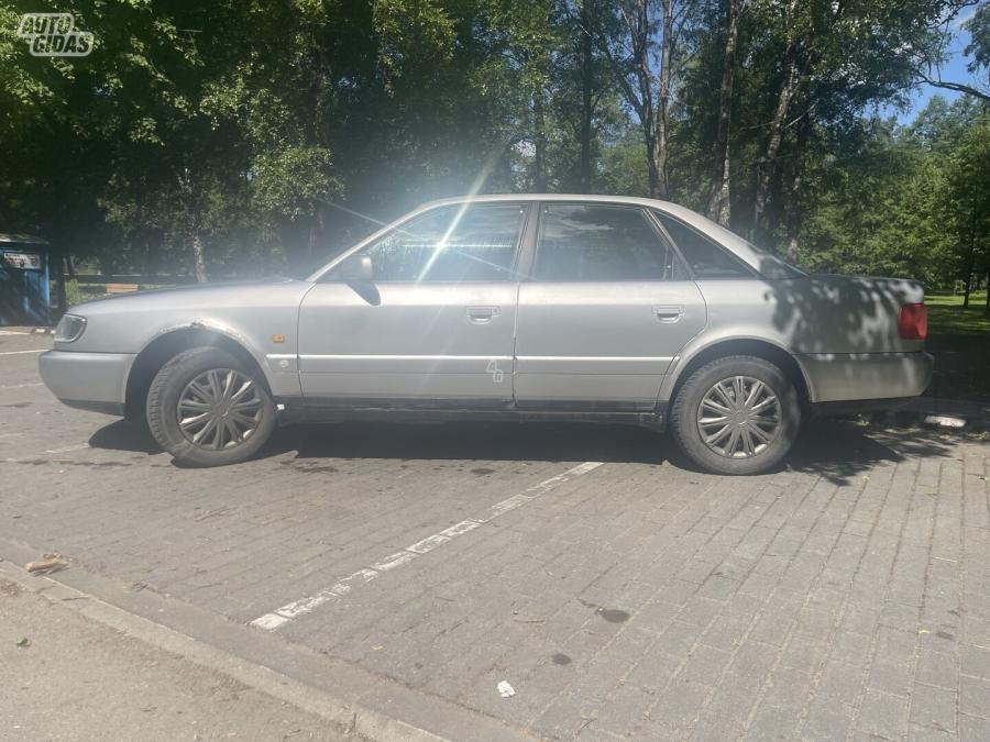 Pelēks Audi A6 1995 Ariogala, ar dzinēja tilpumu 2.50 L un nobraukumu 454 tūkst. km par 650 €, foto 3 vietnē AUTOMOTO.COM.LV