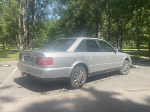 Pelēks Audi A6 1995 Ariogala, ar dzinēja tilpumu 2.50 L un nobraukumu 454 tūkst. km par 650 €, foto 5 vietnē AUTOMOTO.COM.LV