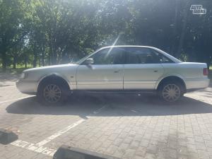 Pelēks Audi A6 1995 Ariogala, ar dzinēja tilpumu 2.50 L un nobraukumu 454 tūkst. km par 650 €, foto 7 vietnē AUTOMOTO.COM.LV