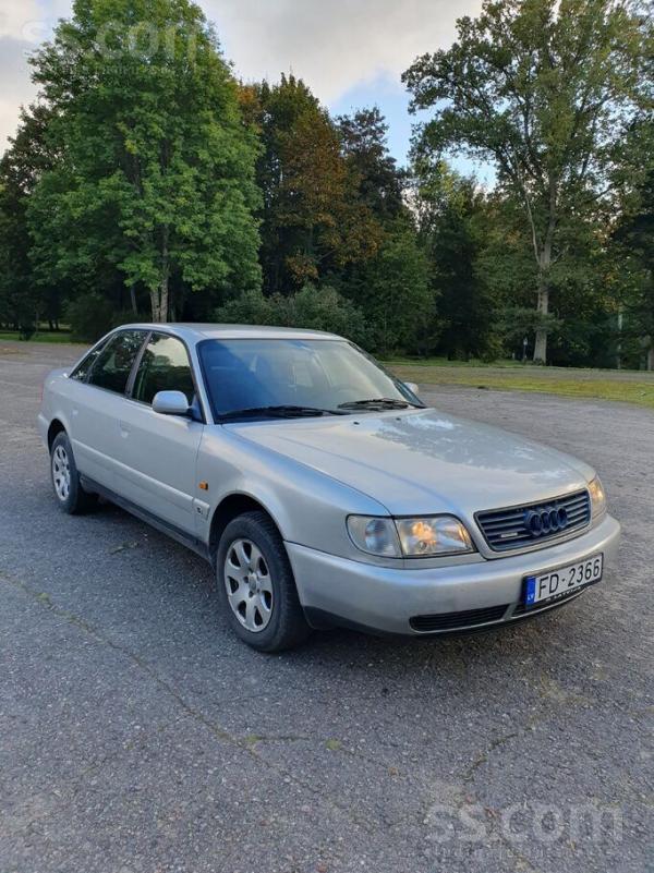 Grey Audi A6 1995 in Liepaja, with an engine capacity of 2.00 L and mileage of 325 thousand km for 1200 €, photo 5 on AUTOMOTO.COM.LV