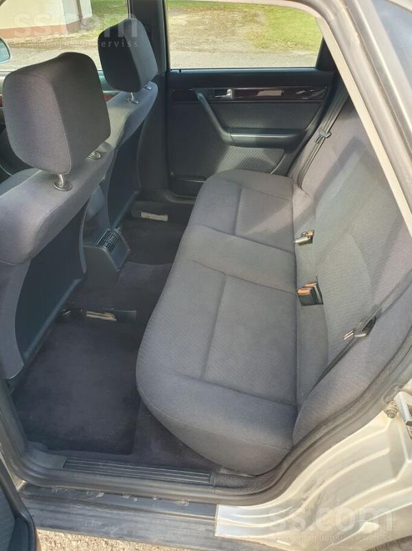 Grey Audi A6 1995 in Liepaja, with an engine capacity of 2.00 L and mileage of 325 thousand km for 1200 €, photo 7 on AUTOMOTO.COM.LV
