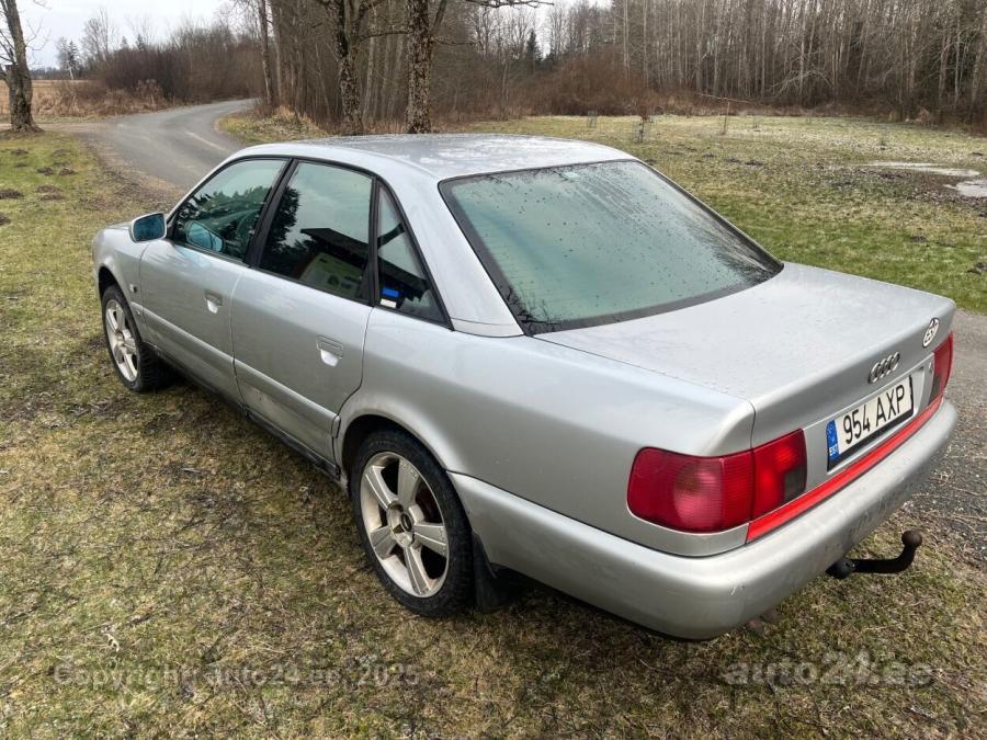 Pelēks Audi A6 1996 Tallina, ar dzinēja tilpumu 1.90 L un nobraukumu 0 tūkst. km par 1200 €, foto 4 vietnē AUTOMOTO.COM.LV