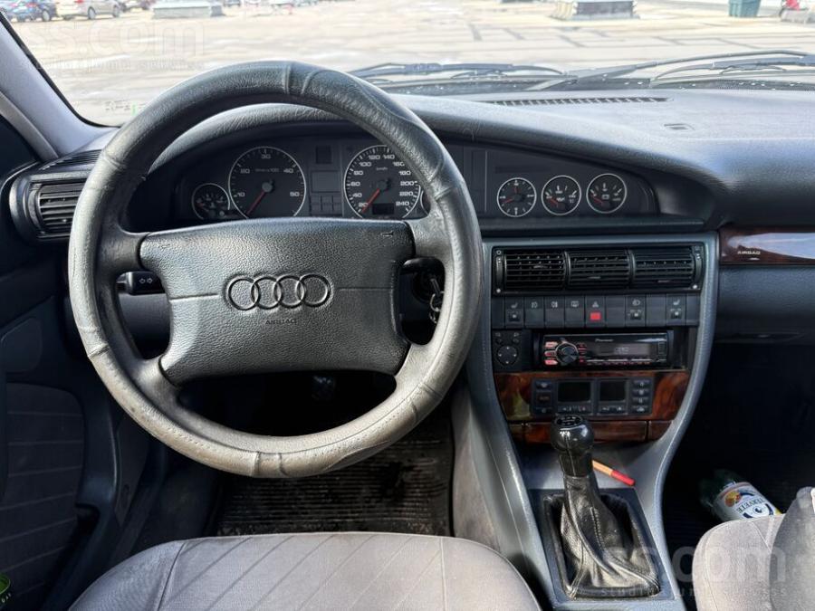 Pelēks Audi A6 1996 Rīga, ar dzinēja tilpumu 1.90 L un nobraukumu 414 tūkst. km par 1500 €, foto 9 vietnē AUTOMOTO.COM.LV