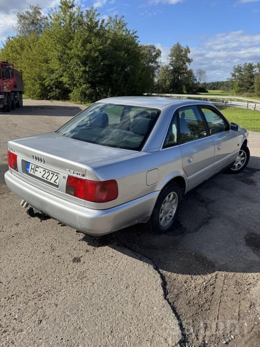 Grey Audi A6 1996 in Jurmala, with an engine capacity of 2.50 L and mileage of 320 thousand km for 2800 €, photo 4 on AUTOMOTO.COM.LV