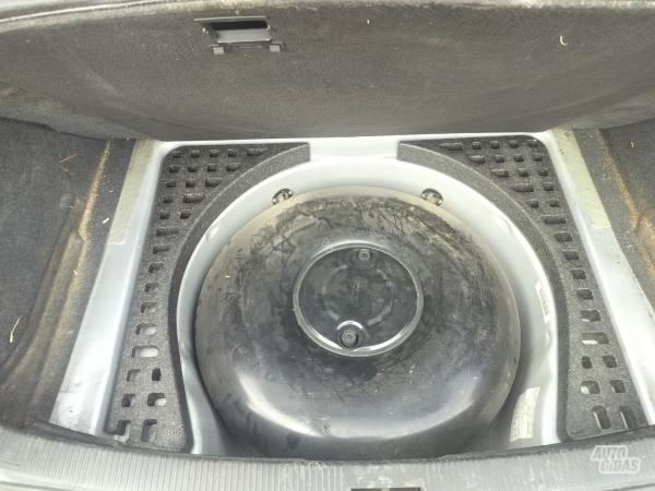 Pelēks Audi A6 1997 Šauļi, ar dzinēja tilpumu 2.80 L un nobraukumu 370 tūkst. km par 1000 €, foto 7 vietnē AUTOMOTO.COM.LV