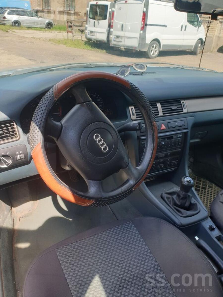 Pelēks Audi A6 1997 Rīga, ar dzinēja tilpumu 2.40 L un nobraukumu 379 tūkst. km par 1200 €, foto 3 vietnē AUTOMOTO.COM.LV