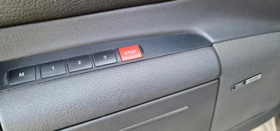 Pelēks Audi A6 1998 Valmiera, ar dzinēja tilpumu 2.80 L un nobraukumu 286 tūkst. km par 700 €, foto 12 vietnē AUTOMOTO.COM.LV