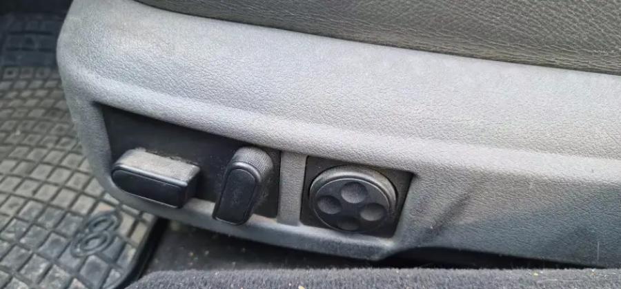 Pelēks Audi A6 1998 Valmiera, ar dzinēja tilpumu 2.80 L un nobraukumu 286 tūkst. km par 700 €, foto 13 vietnē AUTOMOTO.COM.LV