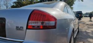 Pelēks Audi A6 1998 Valmiera, ar dzinēja tilpumu 2.80 L un nobraukumu 286 tūkst. km par 700 €, foto 17 vietnē AUTOMOTO.COM.LV