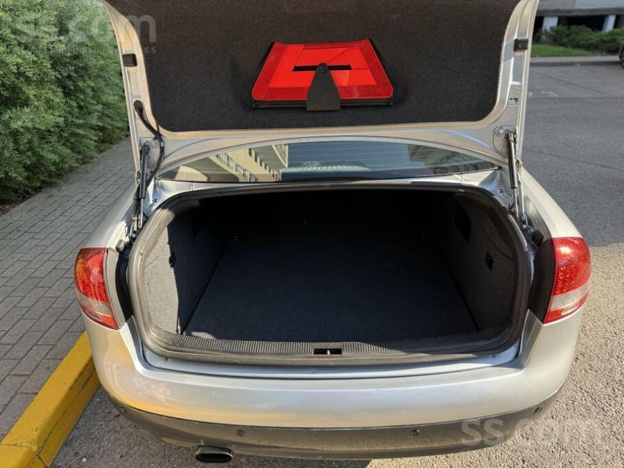 Pelēks Audi A6 1998 Rīga, ar dzinēja tilpumu 1.80 L un nobraukumu 296 tūkst. km par 3000 €, foto 25 vietnē AUTOMOTO.COM.LV