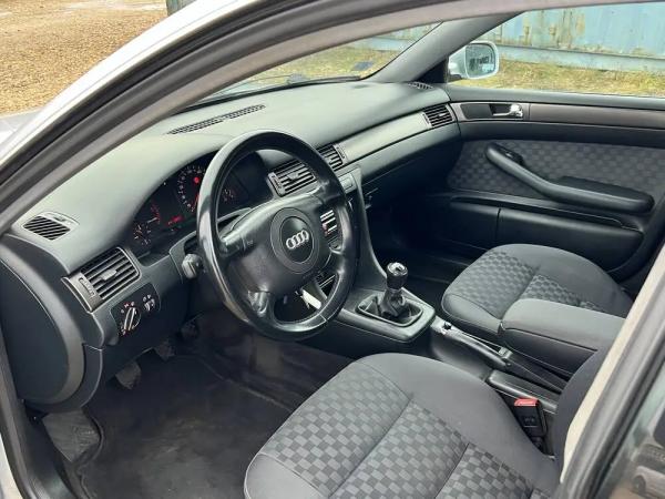 Grey Audi A6 1999 in Riga, with an engine capacity of 1.90 L and mileage of 267 thousand km for 1650 €, photo 8 on AUTOMOTO.COM.LV