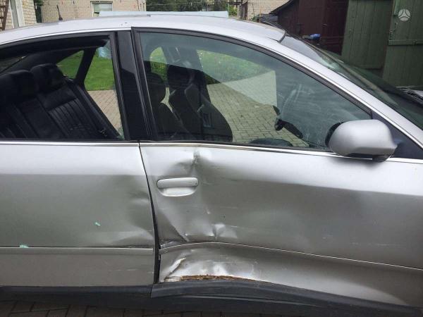 Pelēks Audi A6 1999 Šalčininkai, ar dzinēja tilpumu 1.90 L un nobraukumu 31 tūkst. km par 500 €, foto 4 vietnē AUTOMOTO.COM.LV
