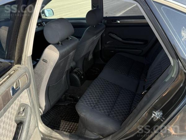 Grey Audi A6 1999 in Liepaja, with an engine capacity of 2.40 L and mileage of 323 thousand km for 1500 €, photo 9 on AUTOMOTO.COM.LV