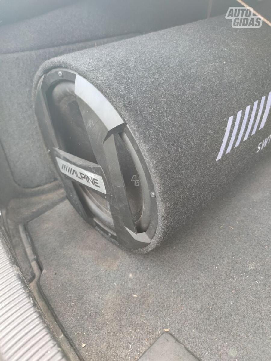Grey Audi A6 2000 in Vilnius, with an engine capacity of 2.70 L and mileage of 279 thousand km for 2000 €, photo 11 on AUTOMOTO.COM.LV